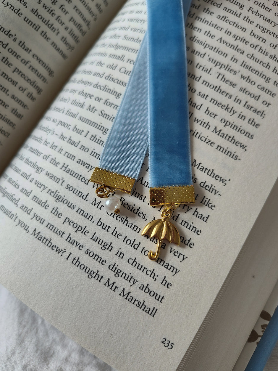 Small Home Comforts Book Boxes